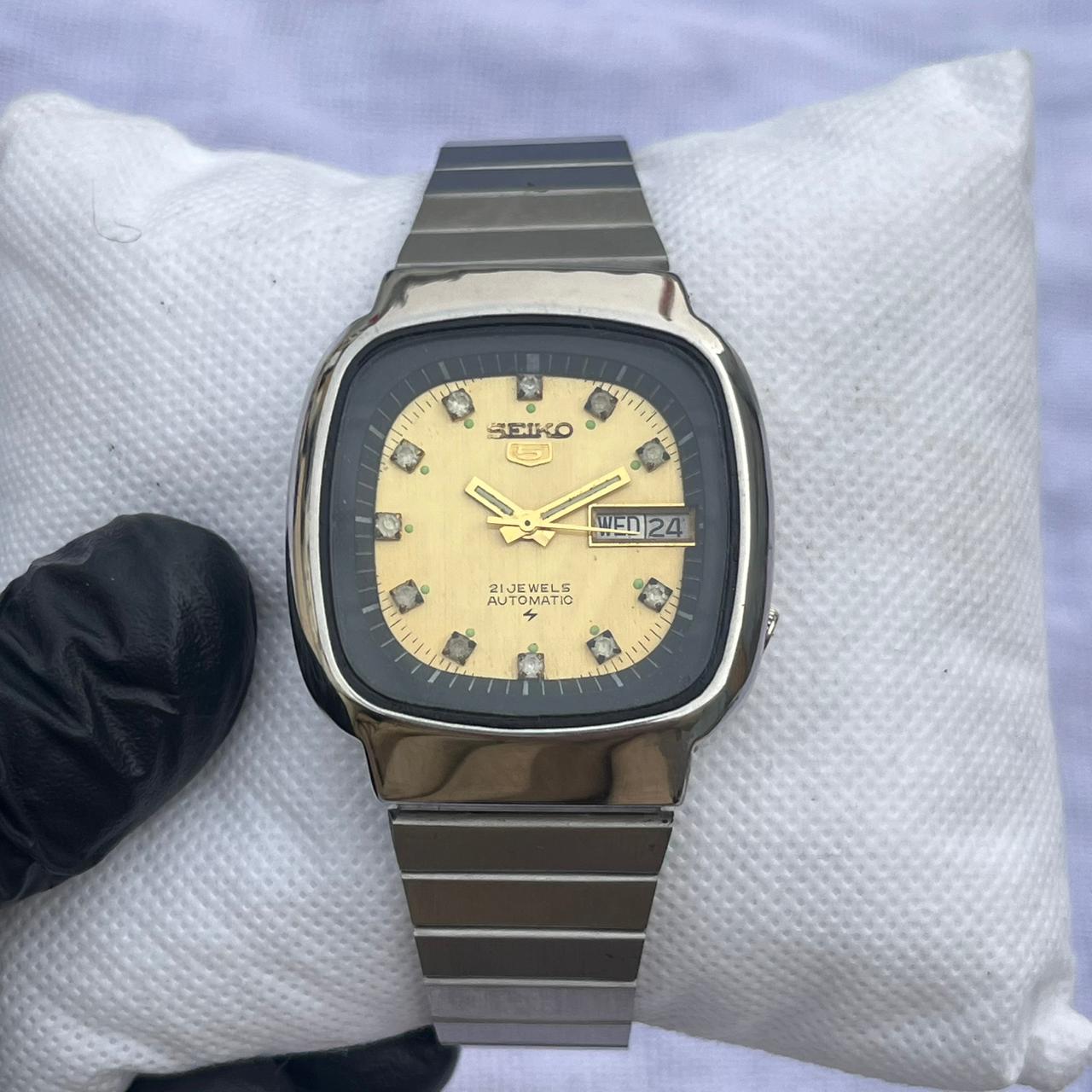 Vintage Seiko 5 Automatic "TV Case" – Gold Dial with Crystal Markers ...